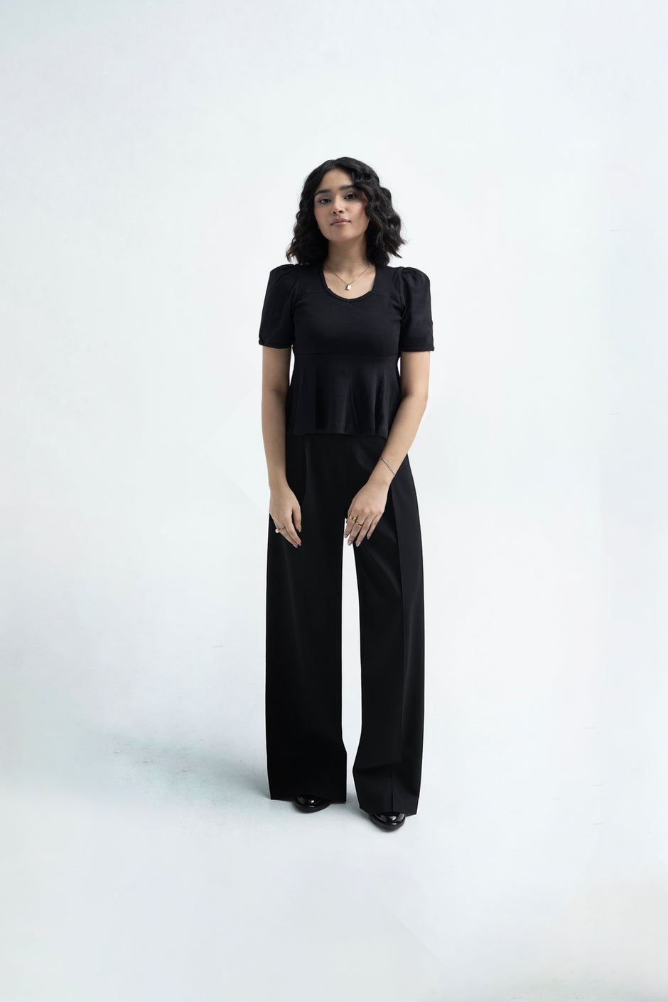 Women – Gauss Light